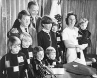 BRADEN, Thomas - Encyclopedia Dubuque