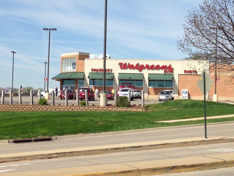 File:Walgreens.jpg - Encyclopedia Dubuque
