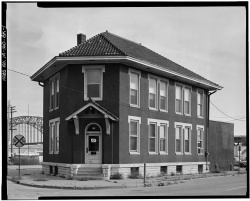 THOMAS J. MULGREW COMPANY - Encyclopedia Dubuque