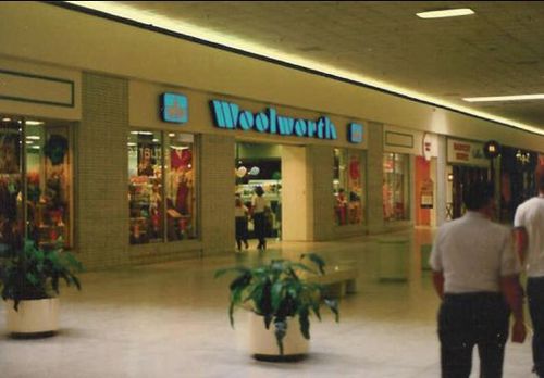 F. W. WOOLWORTH COMPANY - Encyclopedia Dubuque